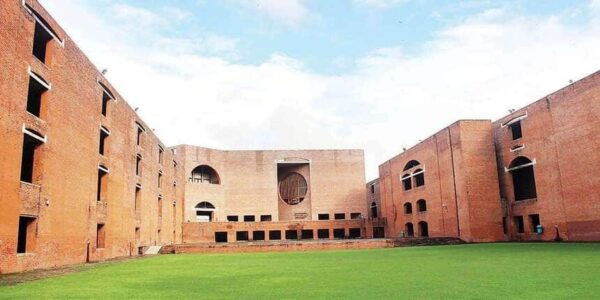 IIM Online MBA Program Fees and Syllabus - Distance MBA Hub